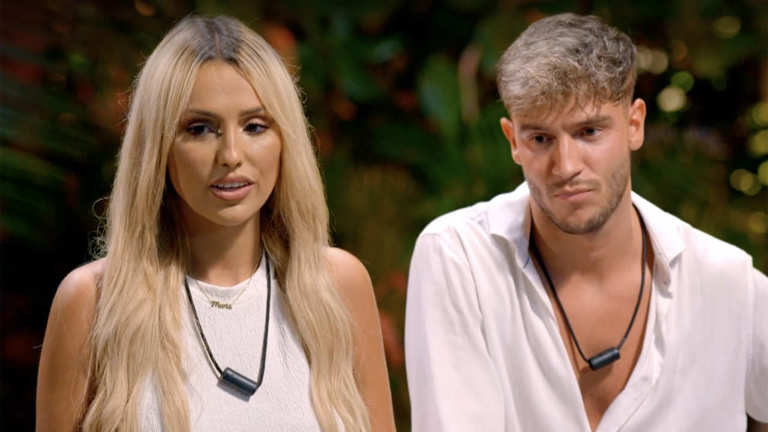 María presencia las imágenes más subidas de tono de David y Zaira en ...