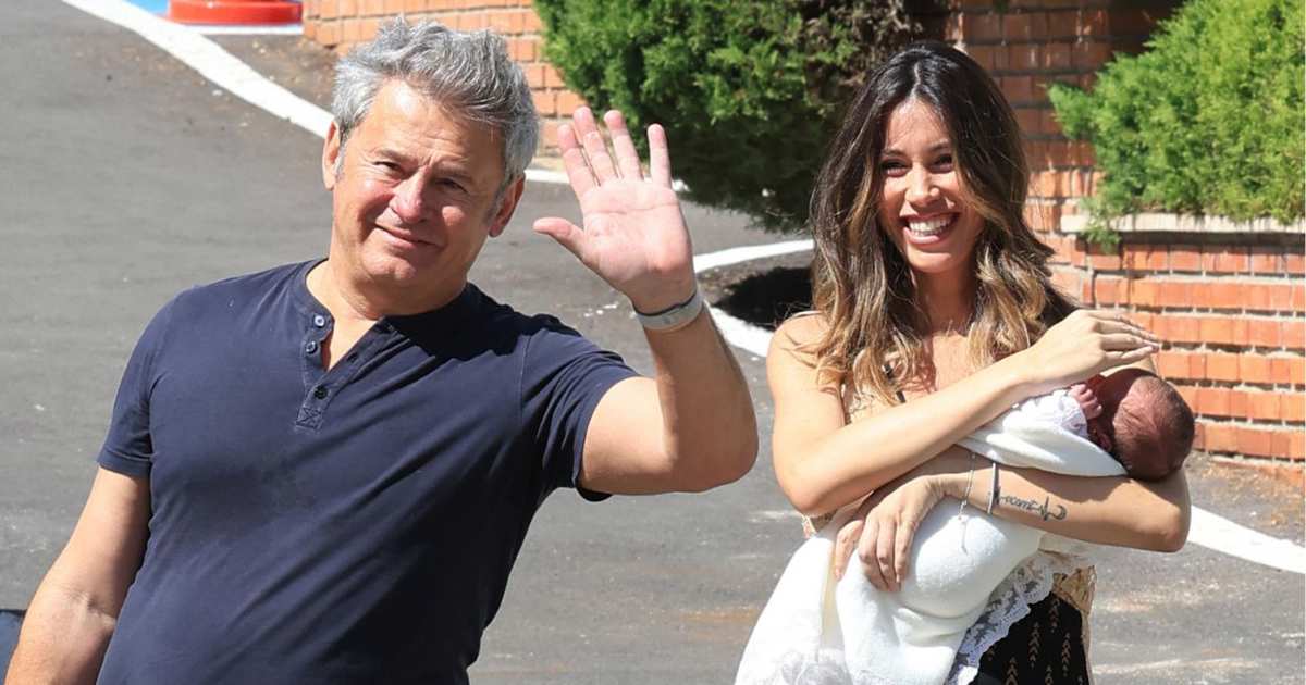 Miki Nadal y Helena Aldea presentan a su segunda hija, Ángela