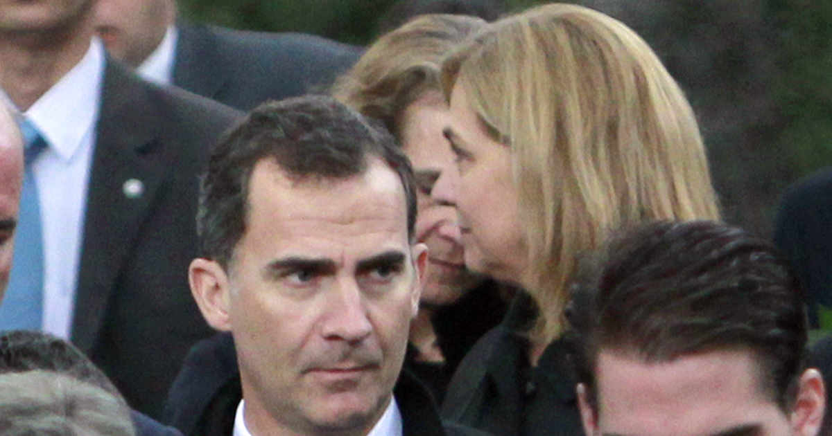 El Rey Felipe y el beso del perdón a la Infanta Cristina: los hermanos ...