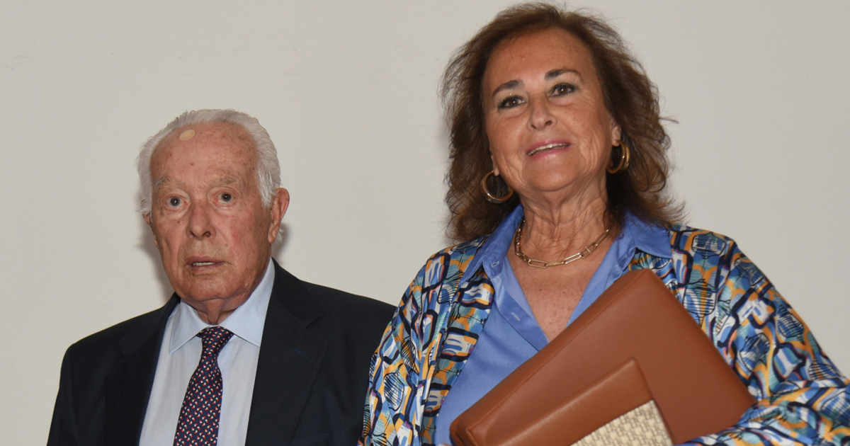 Carmen Tello nos revela la última hora sobre el estado de salud de Curro Romero: "Él es fuerte"