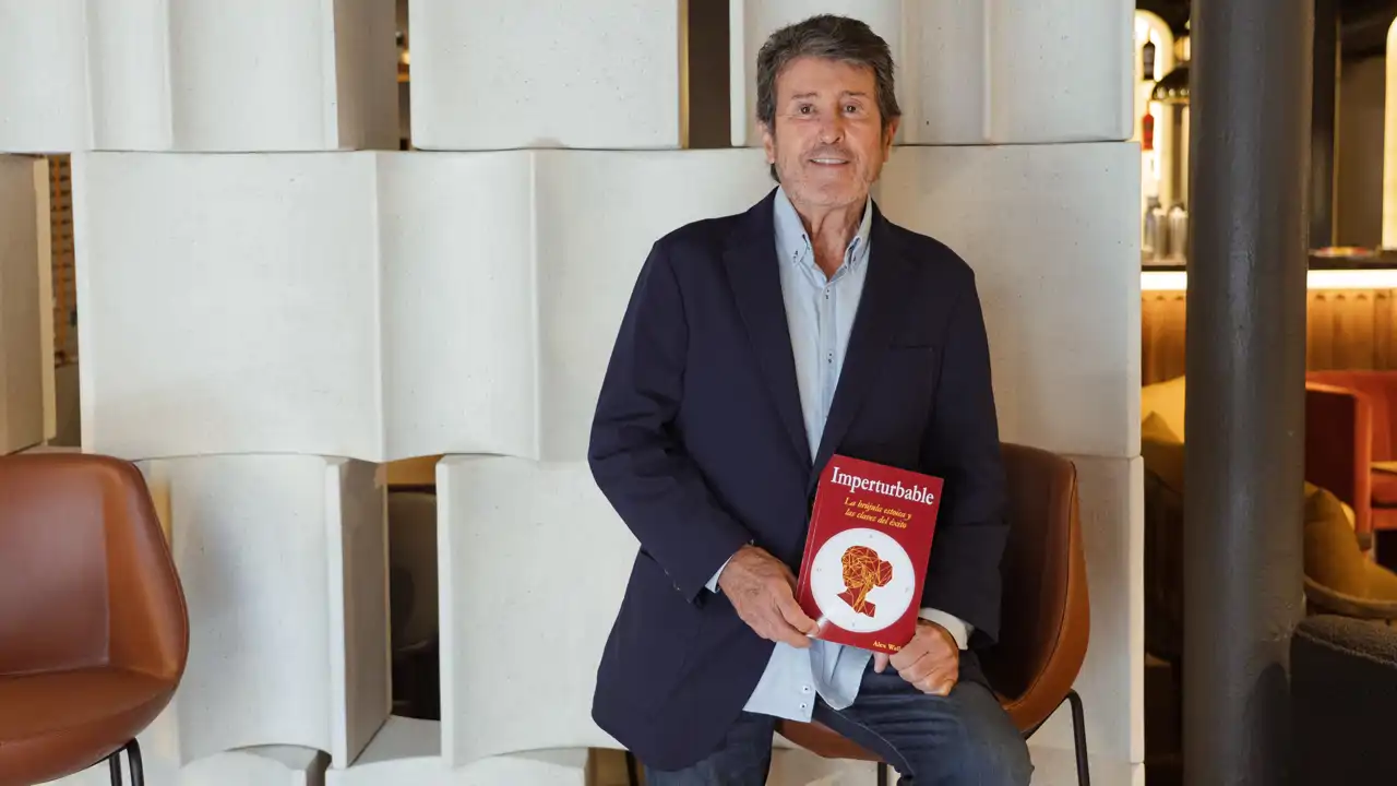 Alex Walk, escritor estoico: "La verdadera felicidad es endógena ...