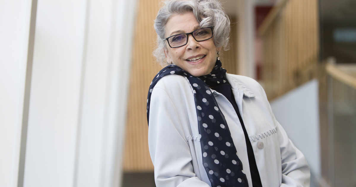 Kiti Mánver (72 años), actriz: "Me levanto y hago 20 minutos de puesta a punto y estiramientos ...