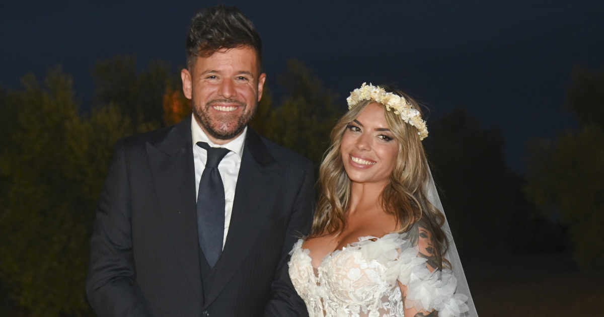 Primeras imágenes de Pablo López y su mujer, Laura Rubio, tras celebrar su segunda boda en Cádiz