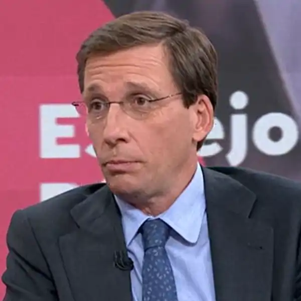 José Luis Martínez Almeida, alcalde de Madrid, al margen de la ...