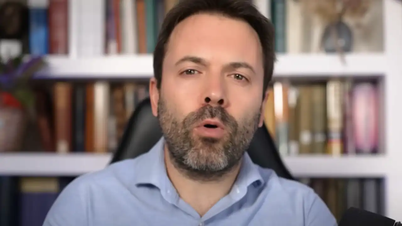 Juan Ramón Rallo, economista: "Los ingresos disponibles se ven estrangulados por un precio de la ...