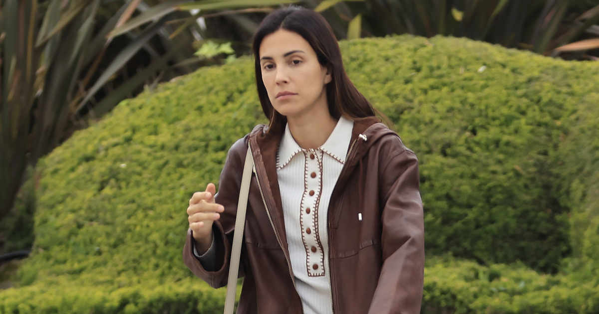 Sassa de Osma estrena la blusa romántica con cítricos bordados que las ...