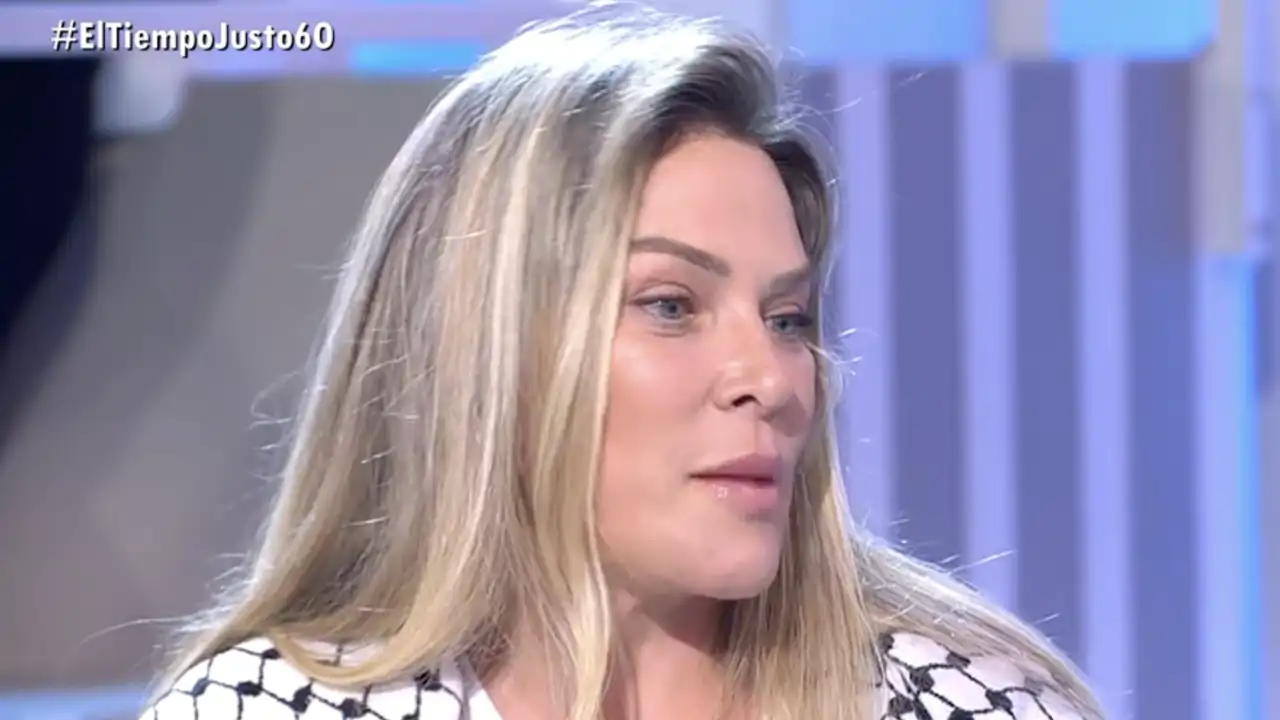 Hanan Alcalde, la influencer española y madre de 6 hijos que ha viajado ...