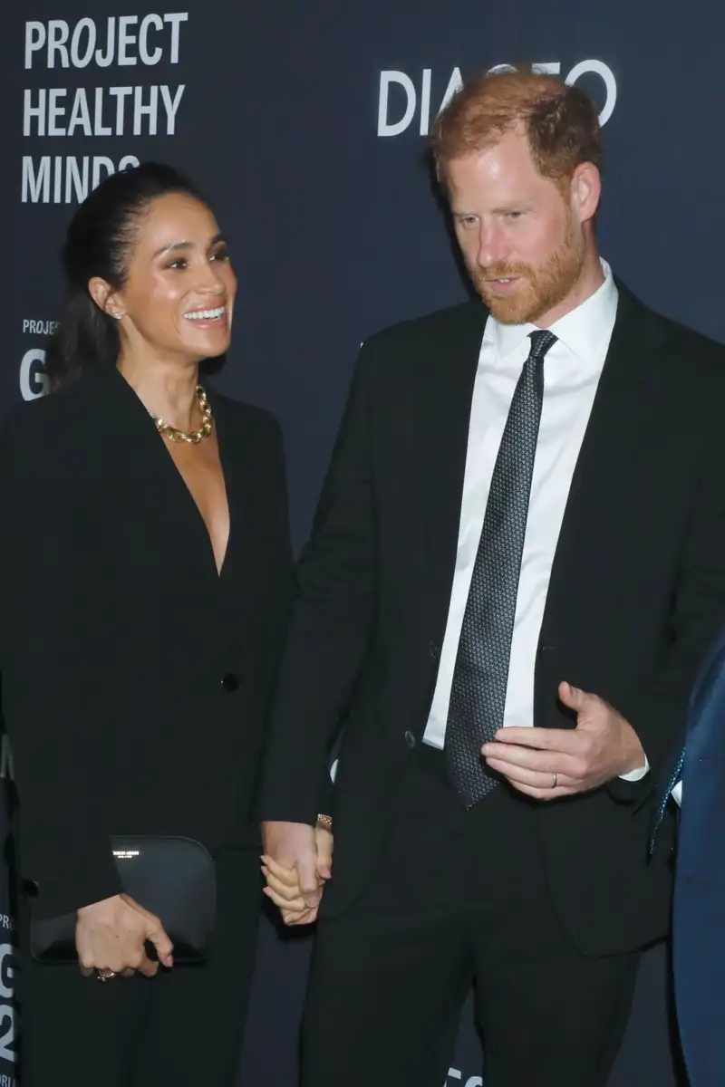 El Príncipe Harry y Meghan Markle reaparecen, muy cómplices, en Nueva York: del contratiempo que ...