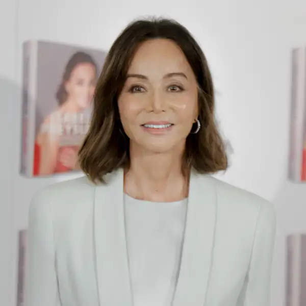 Isabel Preysler (75 años): "Me hago la manicura todos los sábados, pero ...