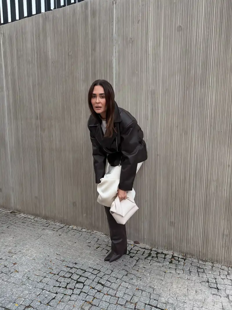 Vicky Martín Berrocal arrasa con su look casual más cañero: con falda ...