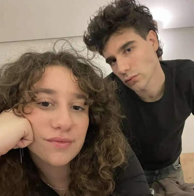 El entorno familiar de Javier Calvo, el más joven de ‘Los Javis ...