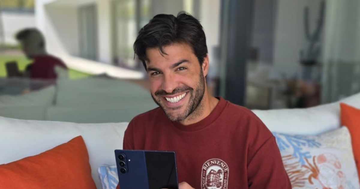 Así es la casa modular de Miguel Torres: cocina con isla, cuadros 'pop ...