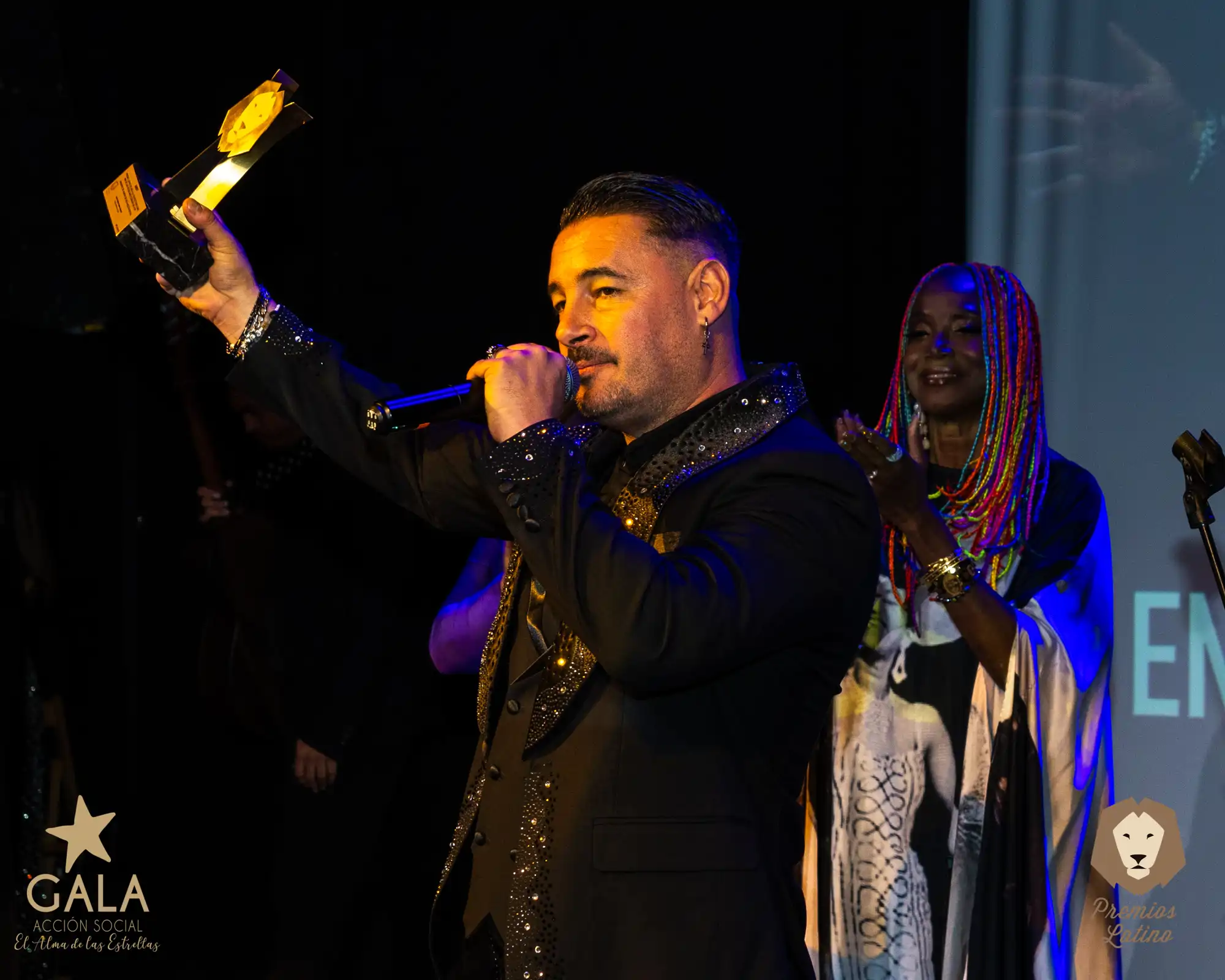 Verónica Romero triunfa en la gala de los Premios Latino celebrada en Madrid