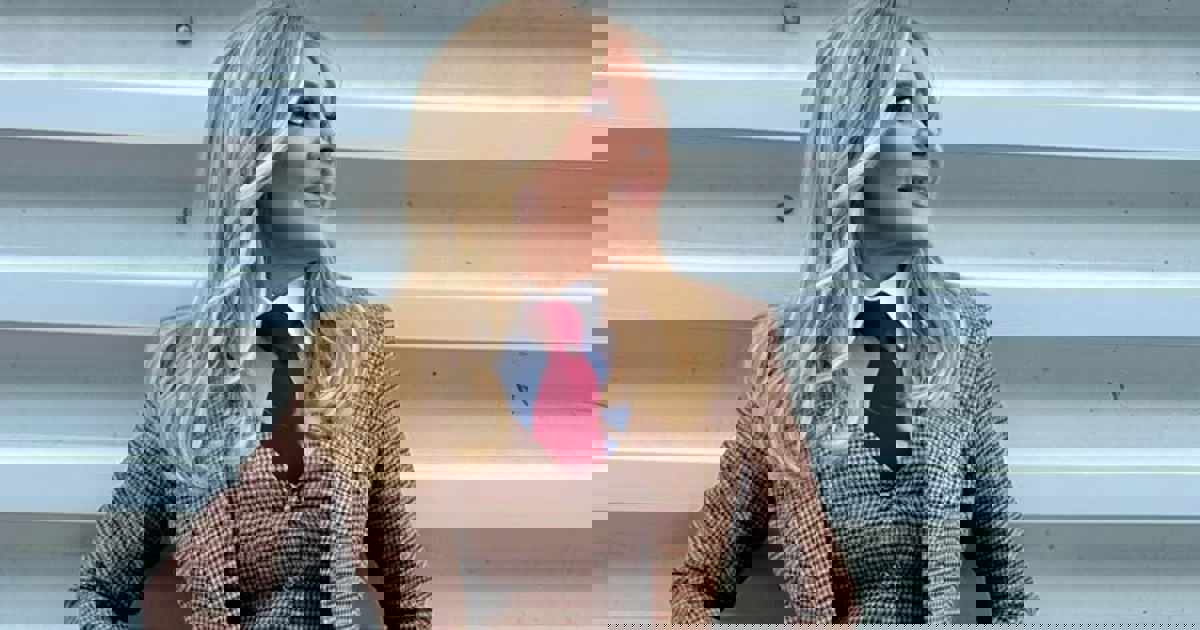 Ana Obregón arrasa con su look 'working girl': traje de firma toledana ...