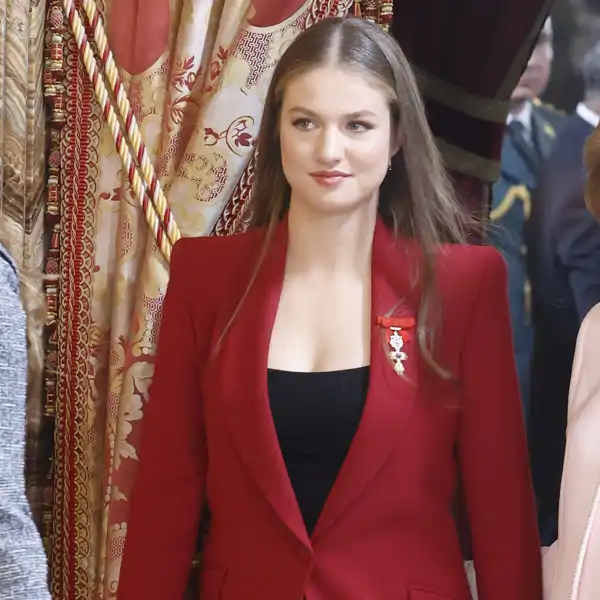 La comunicación no verbal del Rey Felipe y la Princesa Leonor coincide ...