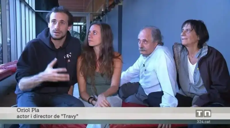 Director teatral y violinista, así son los padres de Oriol Pla, el primer actor español en ganar ...