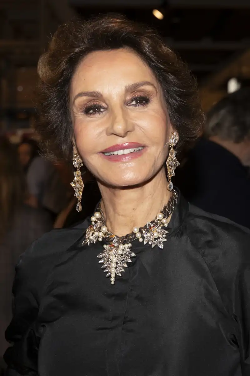 Naty Abascal (82 años): “Desayuno siempre un vaso de agua caliente con ...