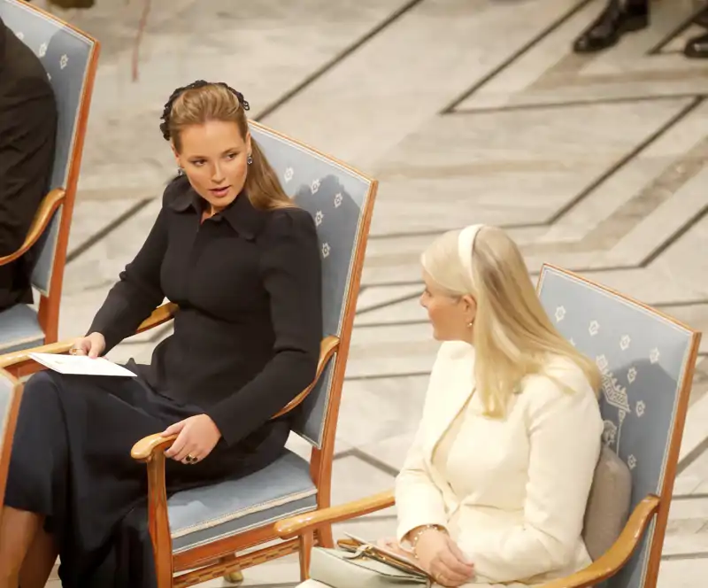 Ingrid de Noruega debuta en el Premio Nobel de la Paz: color ...
