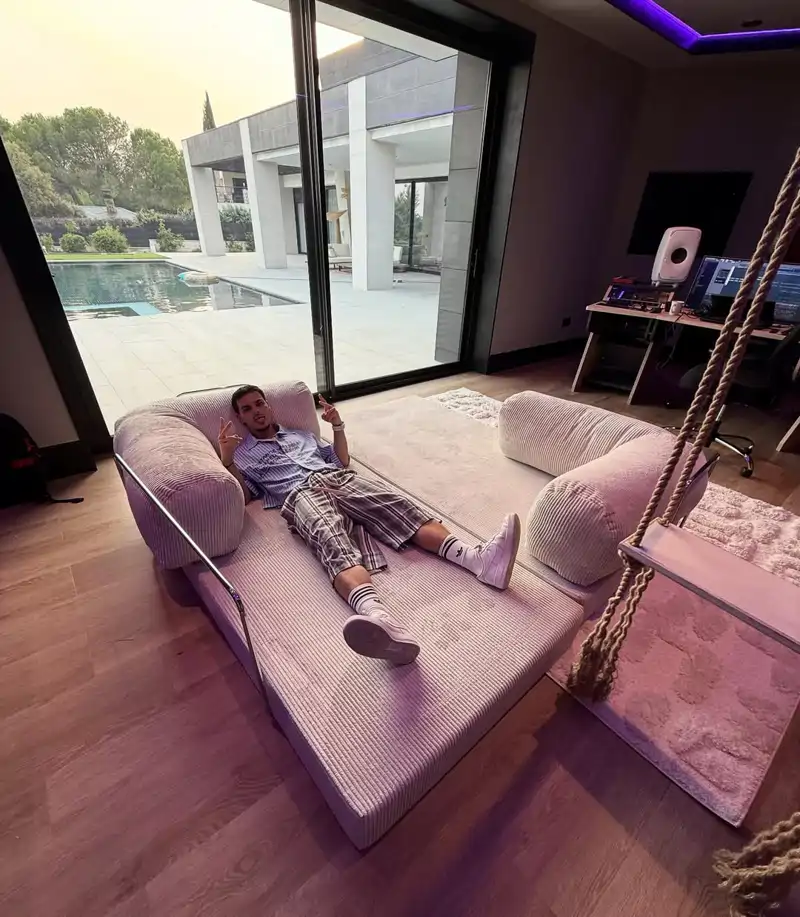 Abraham Mateo visita ‘El Hormiguero’: así es Estíbaliz Cuevas, su novia desde hace tres años que ...