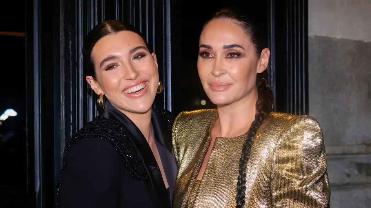 Vicky Martín Berrocal y Alba Díaz ya tienen los pendientes gigantes que ...