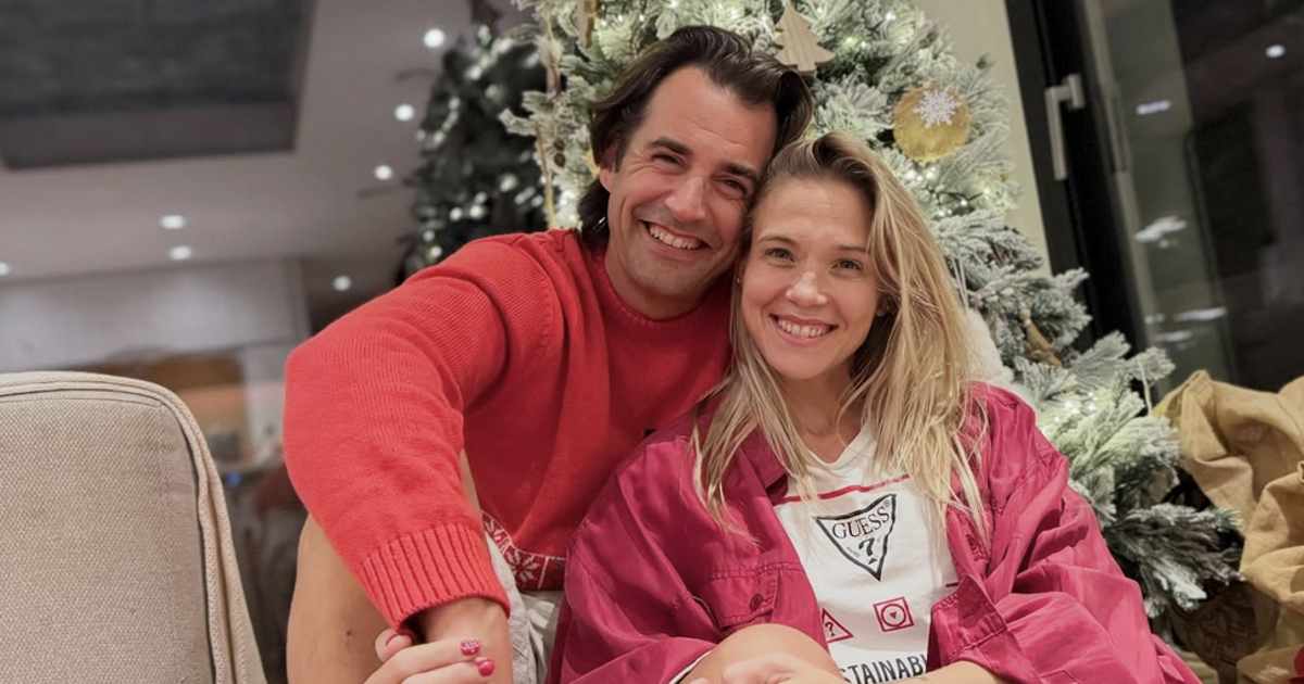 Estilismos navideños, algo de caos y un árbol lleno de detalles: nos ...