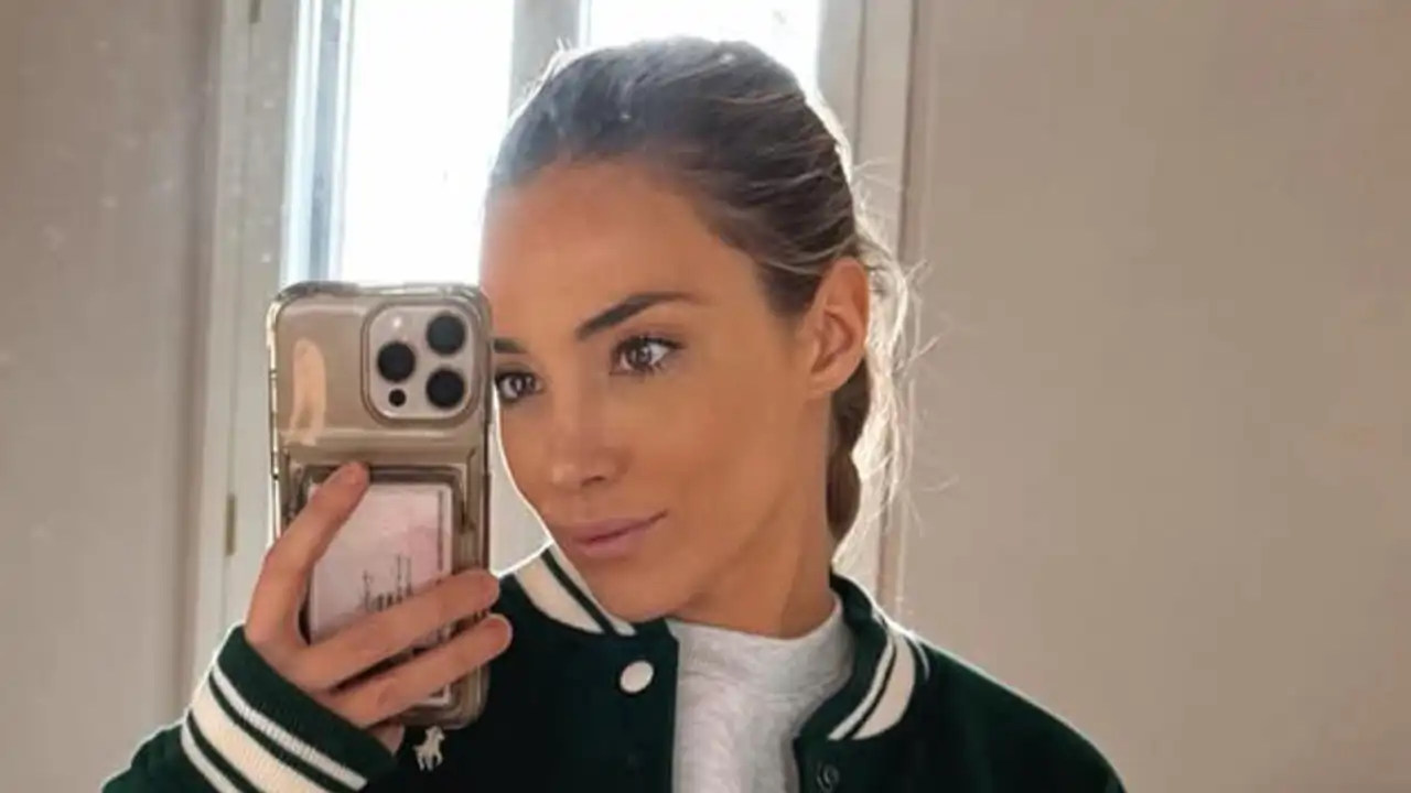 Alice Campello abre las puertas del imponente salón de su casa ...