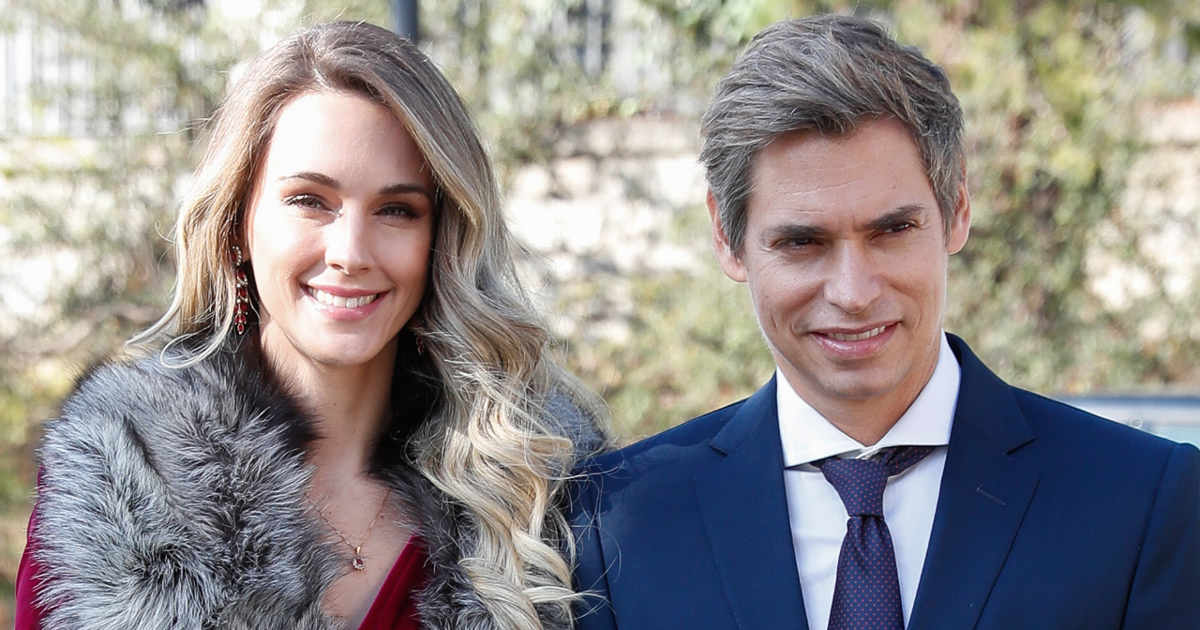 Nos colamos en el hogareño salón principal de la casa de Carlos Baute y ...