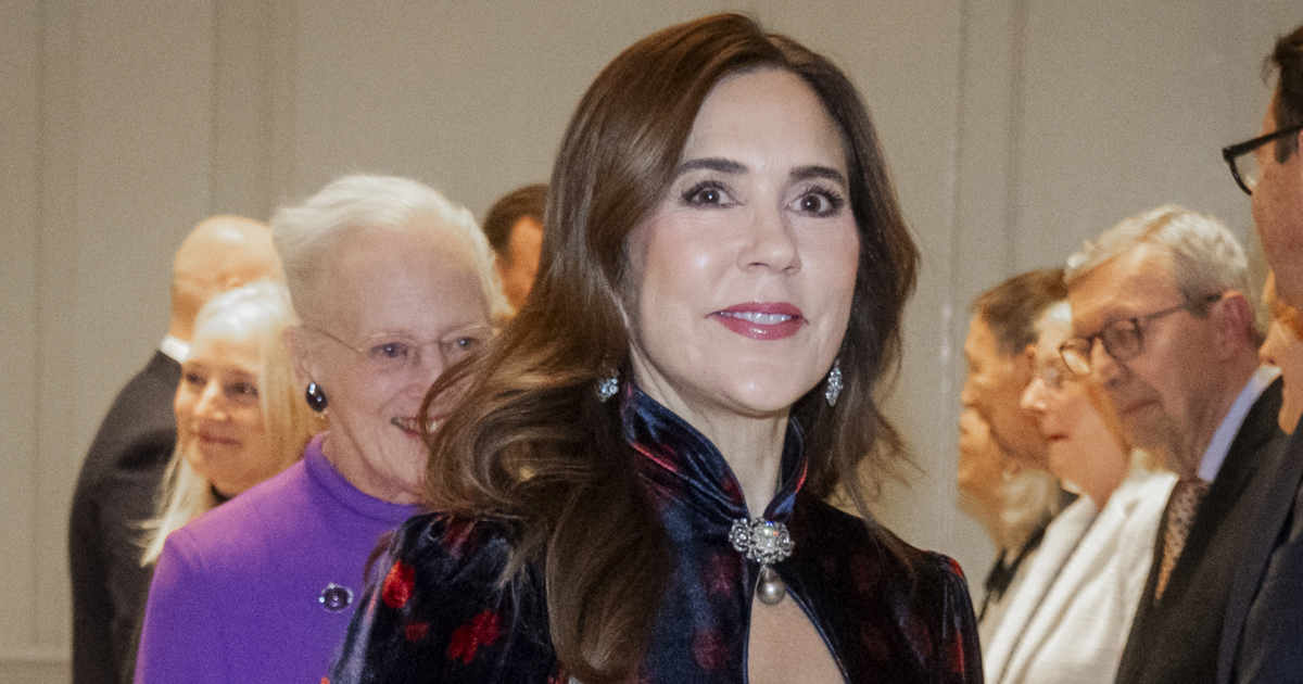 Mary de Dinamarca eclipsa a la reina Margarita con su vestido de ...