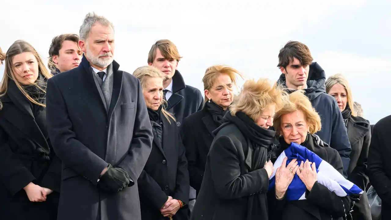 Del abrazo del Rey Felipe a la Reina Sofía al gesto de la Infanta Sofía ...