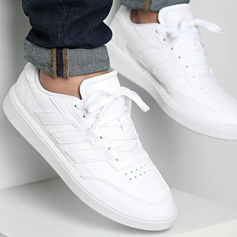 Adidas “regala” (desde 22€) las zapatillas “tipo tenis” ideales para la ...