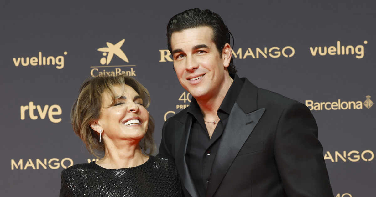 Mario Casas (39 años), sobre su madre, Heidi, en los Premios Goya ...