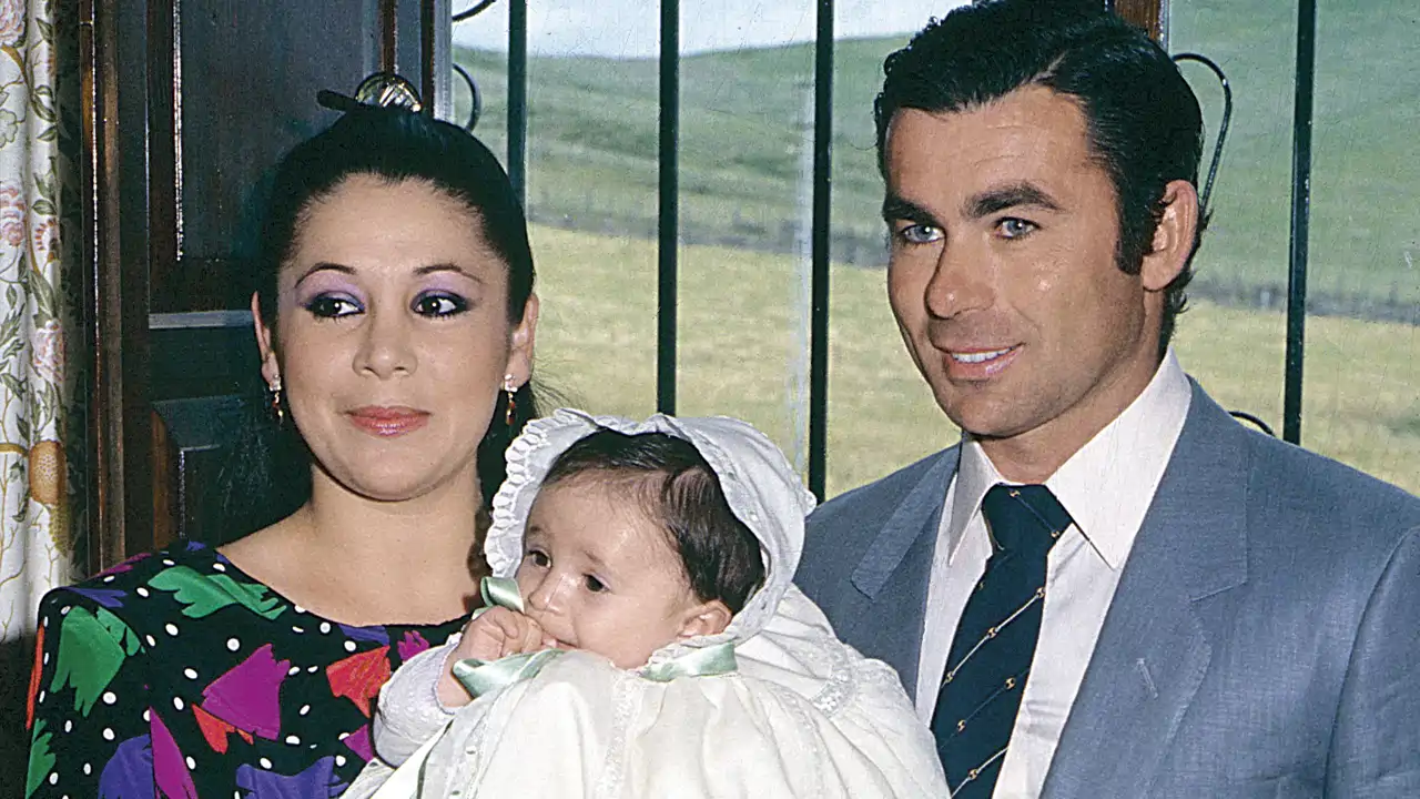 Adiós al histórico letrero de Cantora: la finca que perteneció a Isabel ...