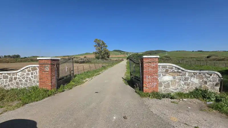 Adiós al histórico letrero de Cantora: la finca que perteneció a Isabel ...