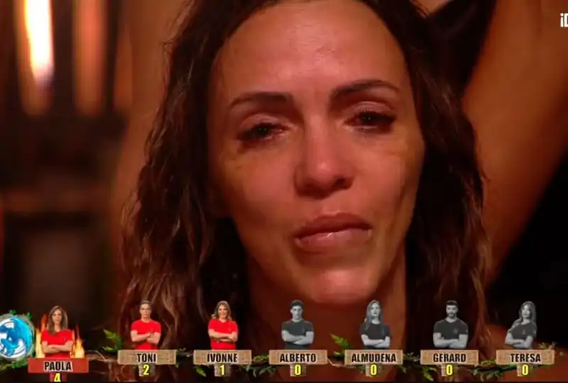 Paola Olmedo, rota, pide la nominación: “No me encuentro bien. Echo ...