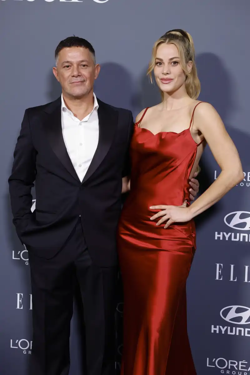Alejandro Sanz da un paso más y comparte su primera foto con Stephanie ...