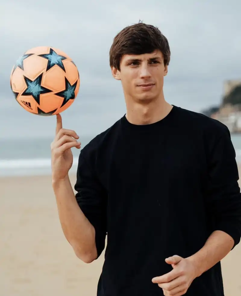 Robin Le Normand (27 años), jugador del Atlético de Madrid: “Mis padres ...