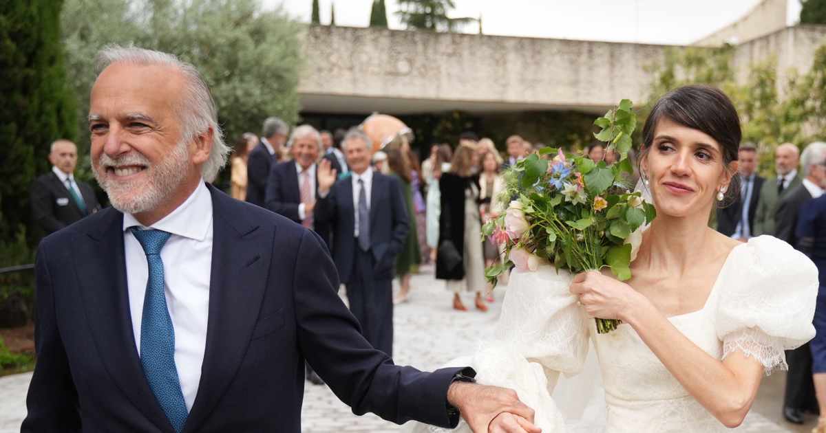 La emotiva boda de Paco Arango y Begoña Aguilera en Madrid: moderna ...