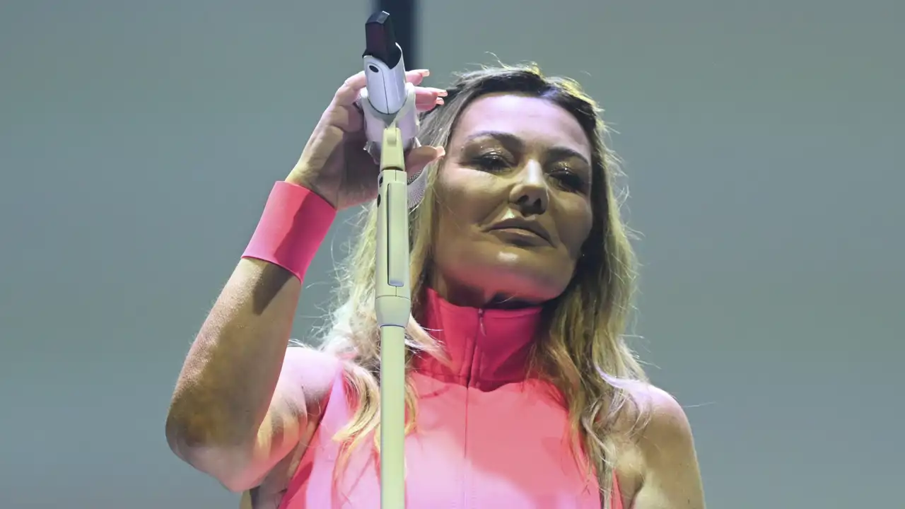 Amaia Montero emite un comunicado en el que niega que abandone la gira ...