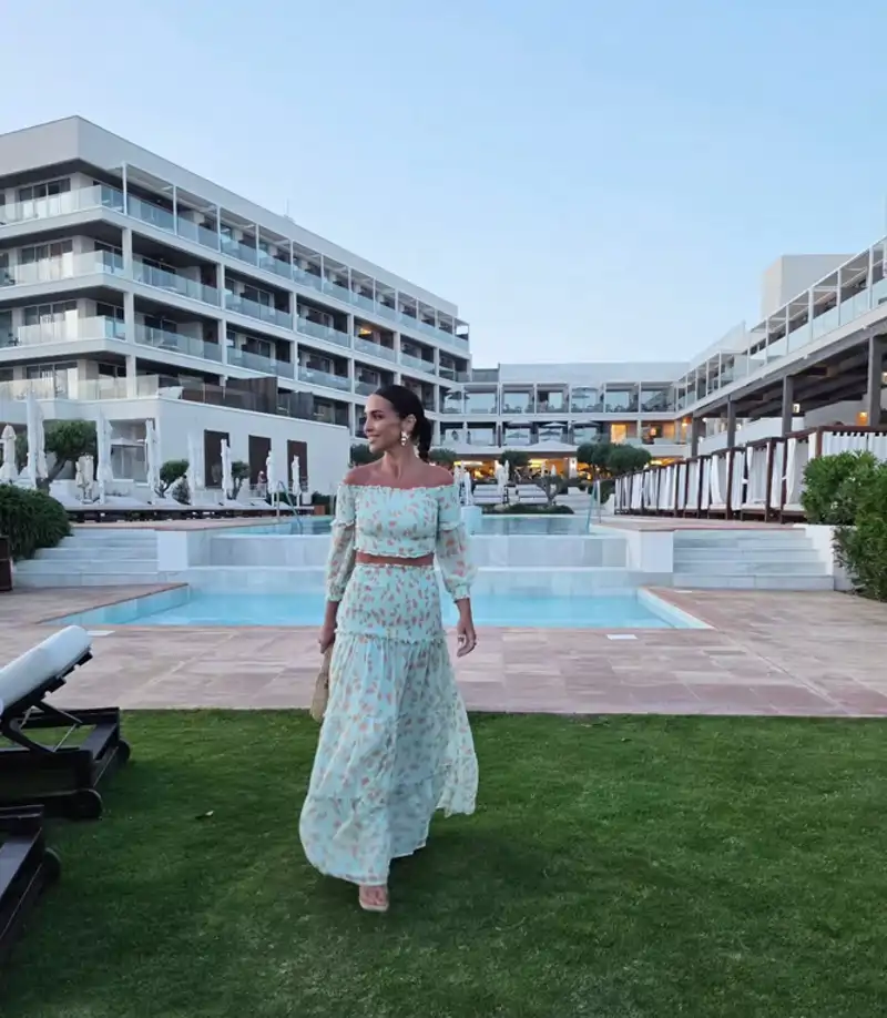 Paula Echevarría conquista Menorca con el conjunto boho con nido de ...